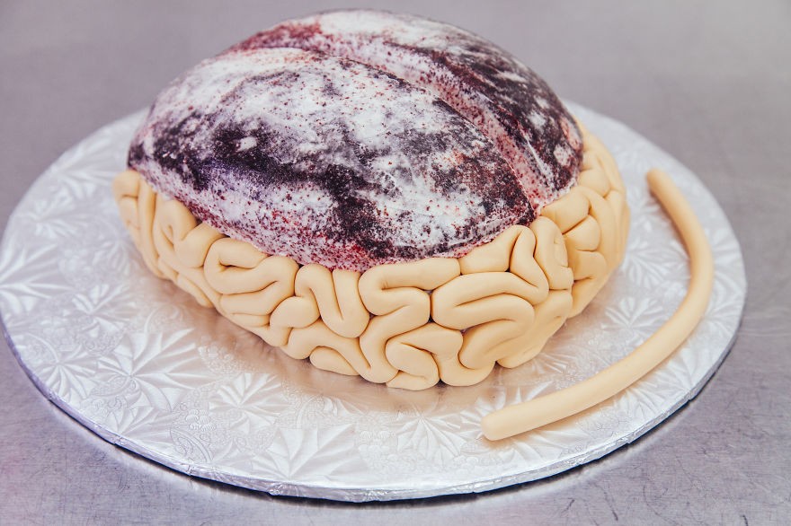 Receta para crear un espeluznante pastel de cerebro